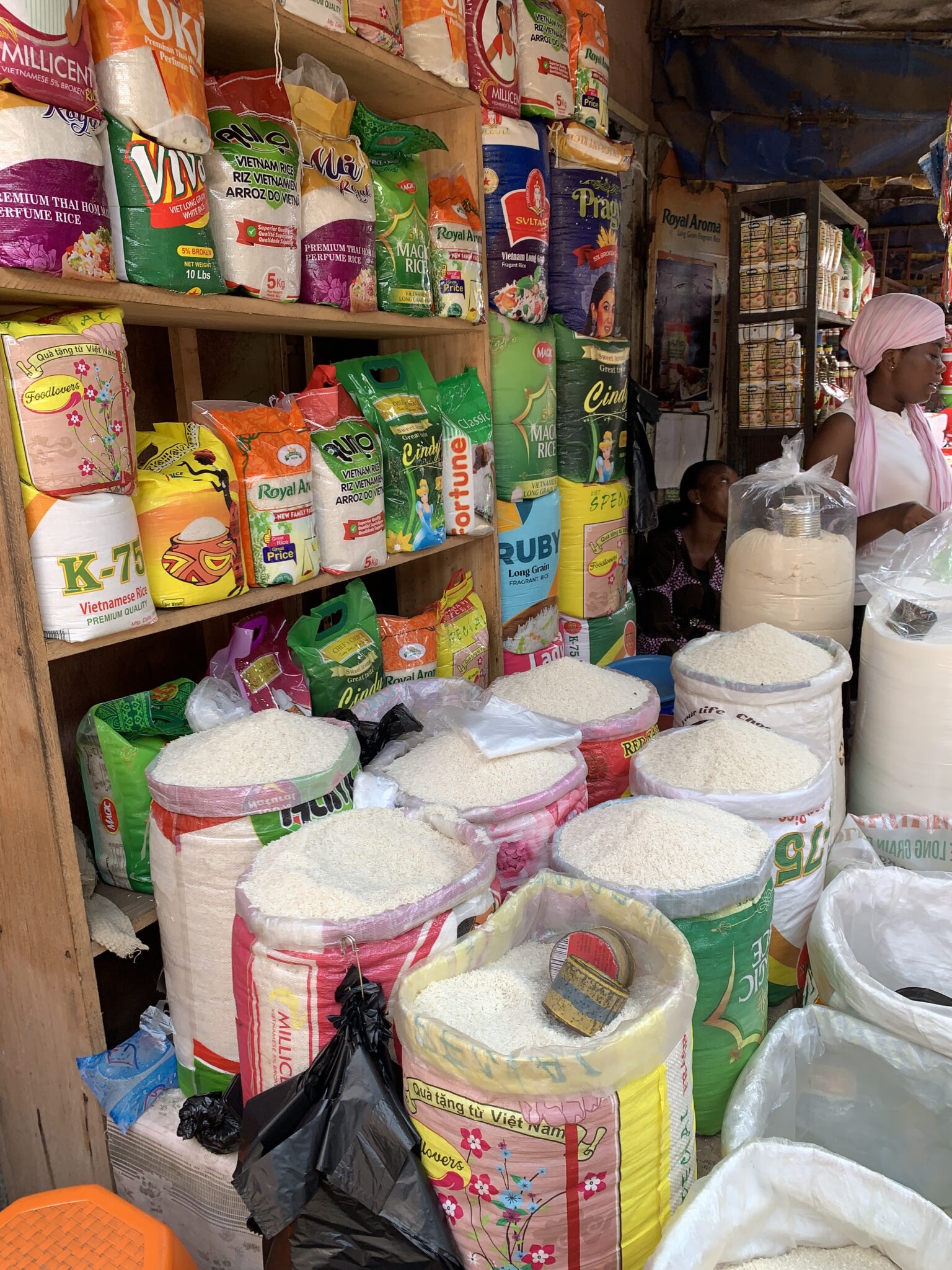 Exploring Makola Market in Accra - Being Christina Jane