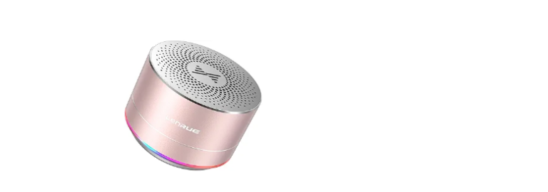 50 Women Travel Essentials to Consider Bringing on Your Next Trip ...